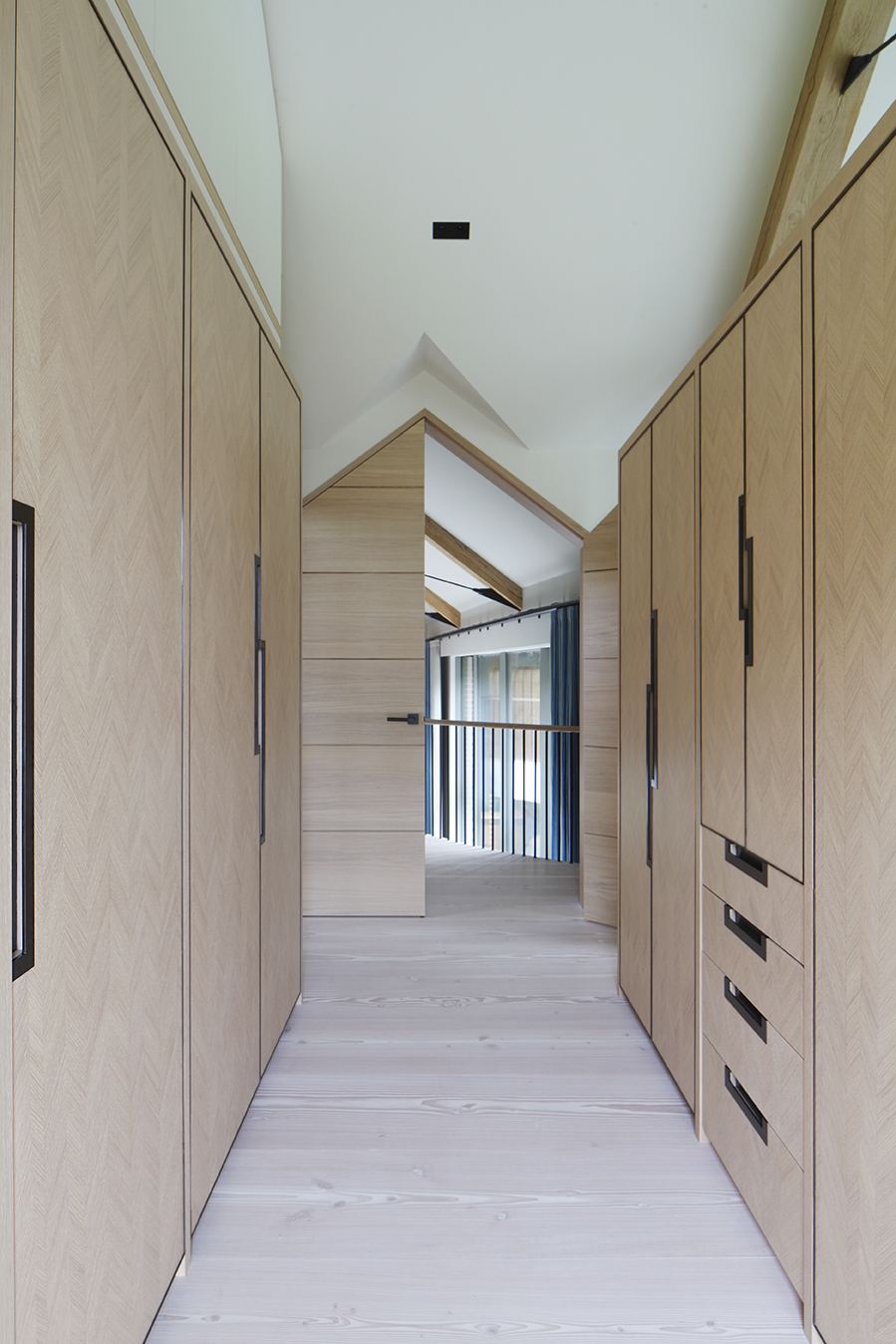 New Build Master Dressing Room - Adrian King Design